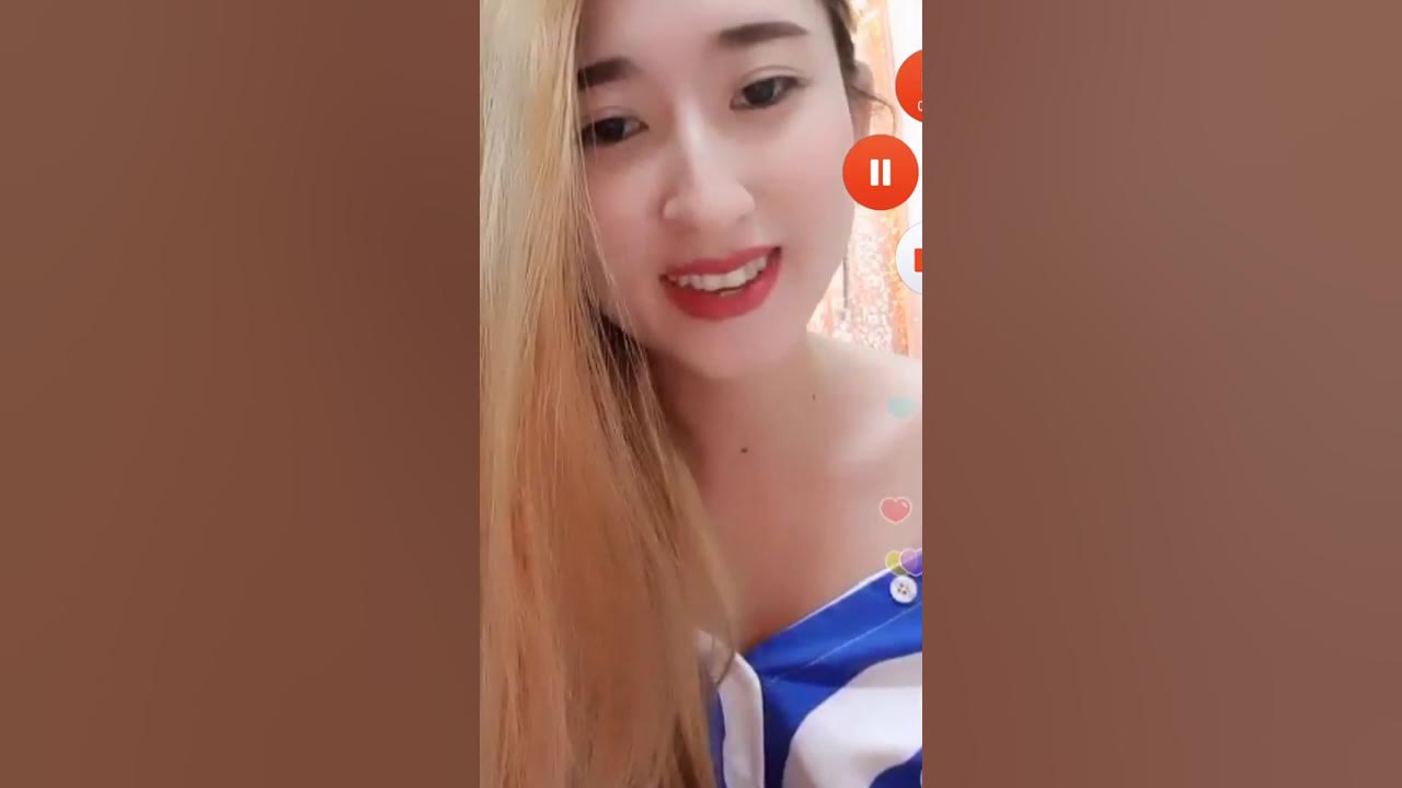 Vietman Lovely Girl Live Show Dancing On Bigo Live Video Youtube