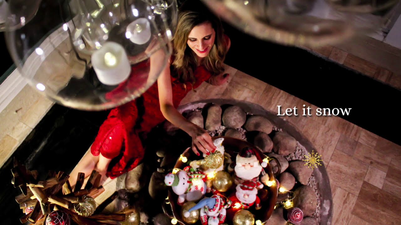 María Isabel Albuja Let It Snow - YouTube Music