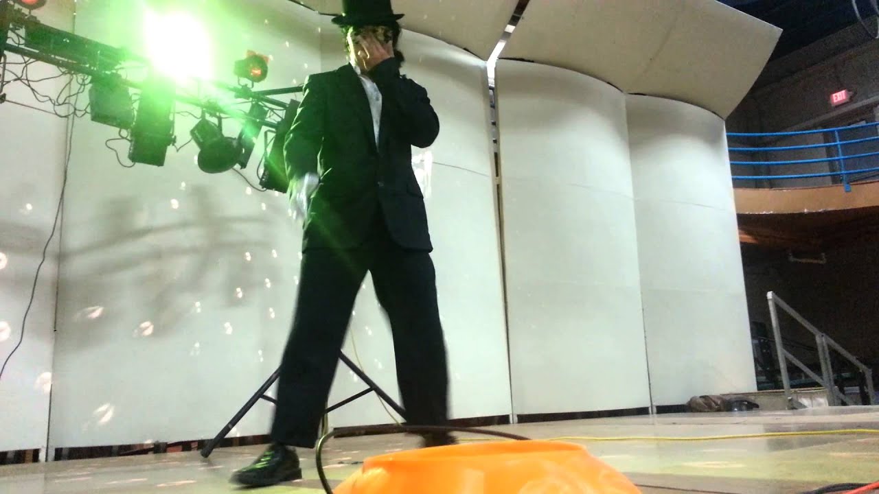 adam akana smooth chriminal - YouTube