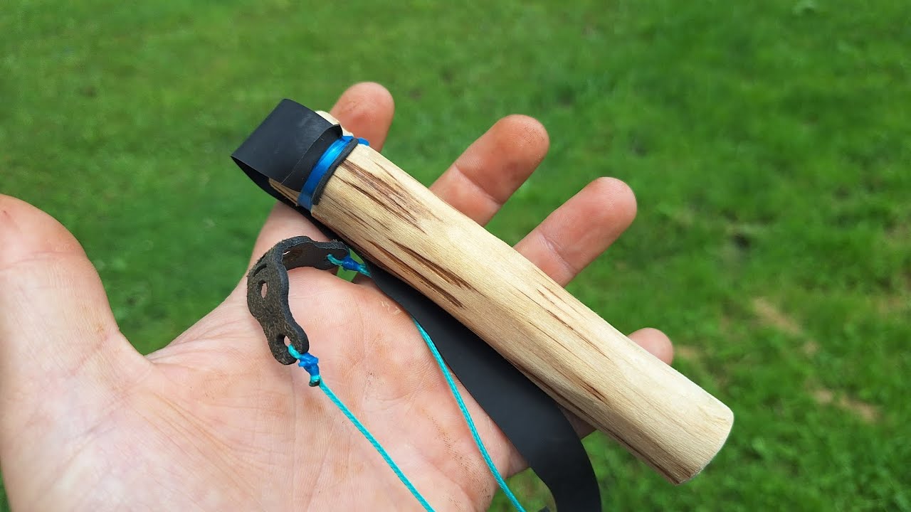 Diy single band stick slingshot - YouTube