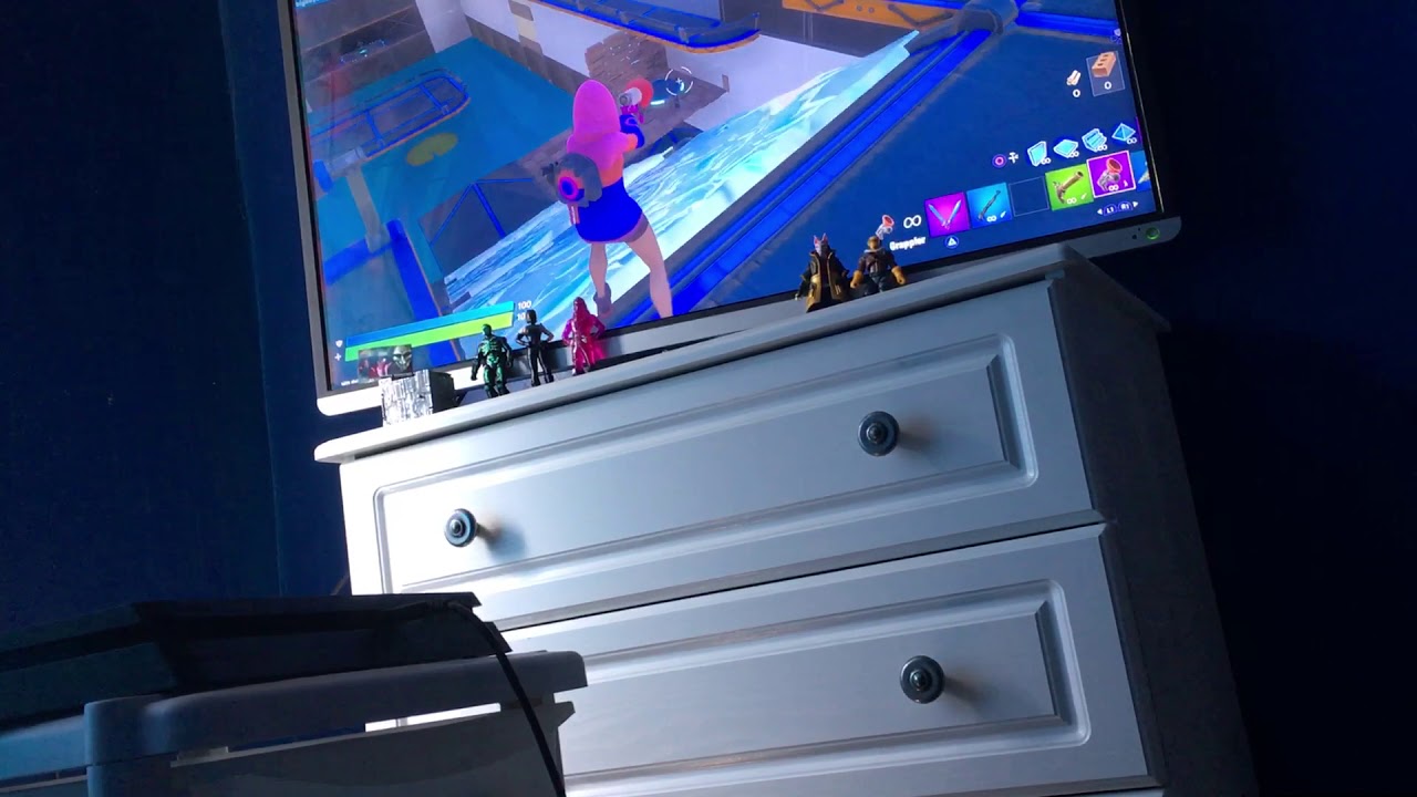 Trick shot on faze kaz map - YouTube