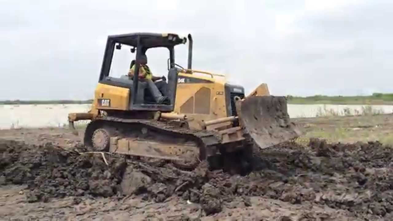 2011 Cat D4K XL - YouTube