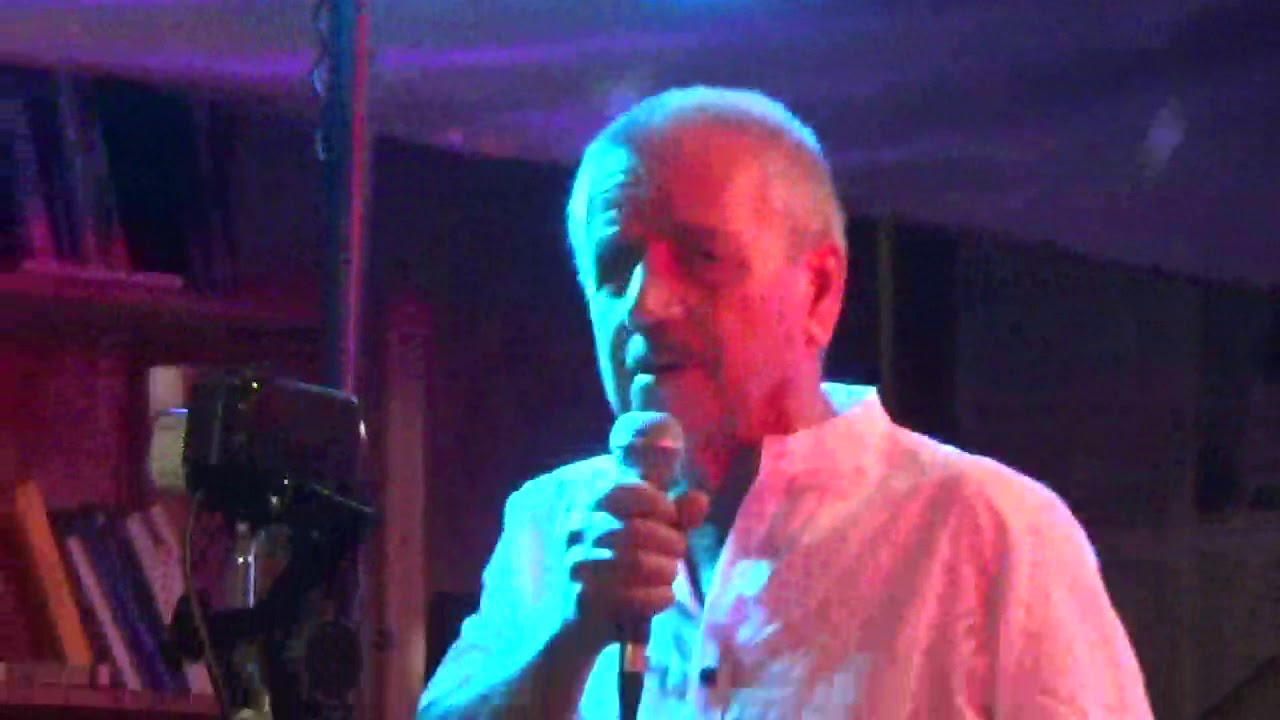 Lino canta Mira que luna - YouTube