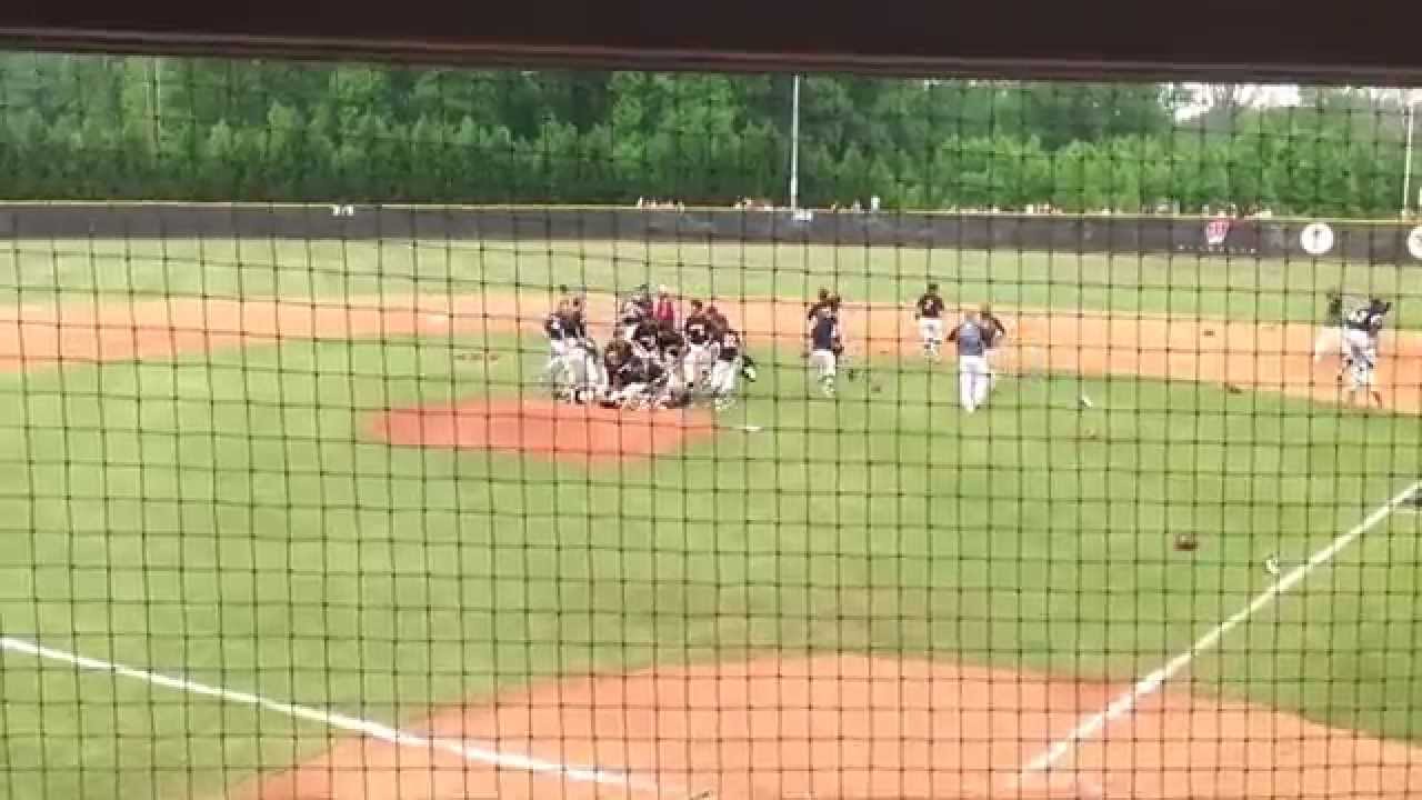 Houston County Bears win state title - YouTube