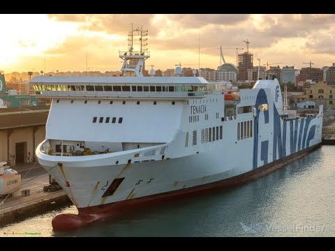 GNV tenacia salida el puerto de palma destino Barcelona GNV ferry - YouTube