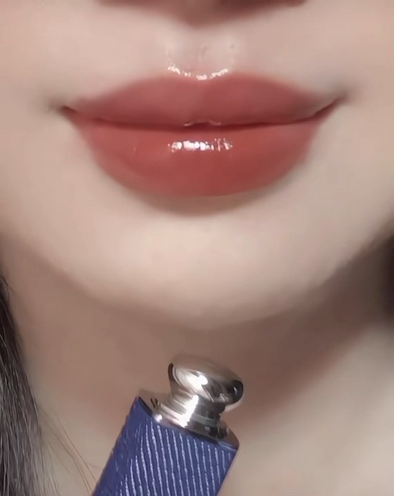 디올 어딕트 립스틱 716 까나쥬 발색 DIOR ADDICT 716 #립메이크업 #lipmakeuptutorial - YouTube