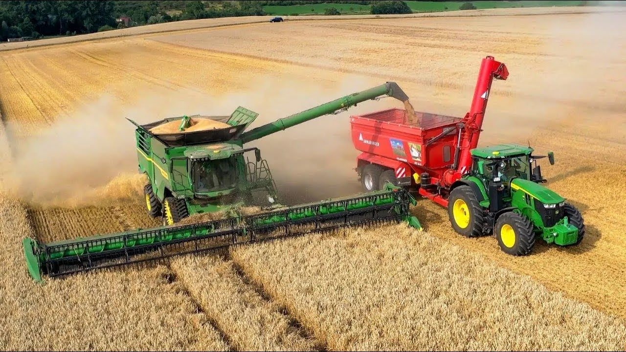 Super Fast Tractor Harvesting Wheat – Incredible Speed! - YouTube