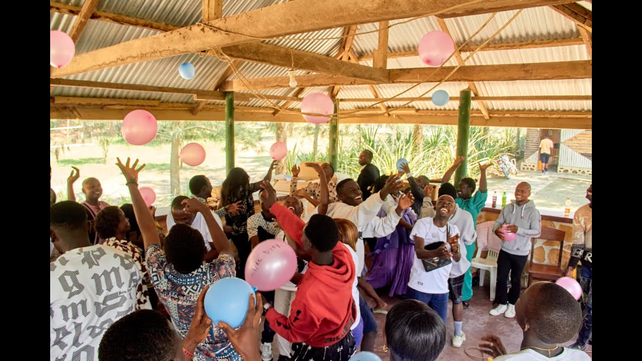 Spéciale sortie des jeunes de la Paroisse Saint Pierre Yambi yaya ...