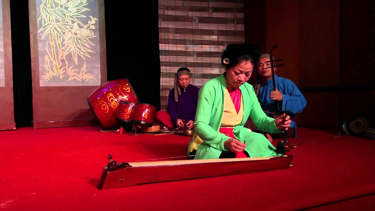 Musique du Vietnam - Monocorde dan bau - YouTube