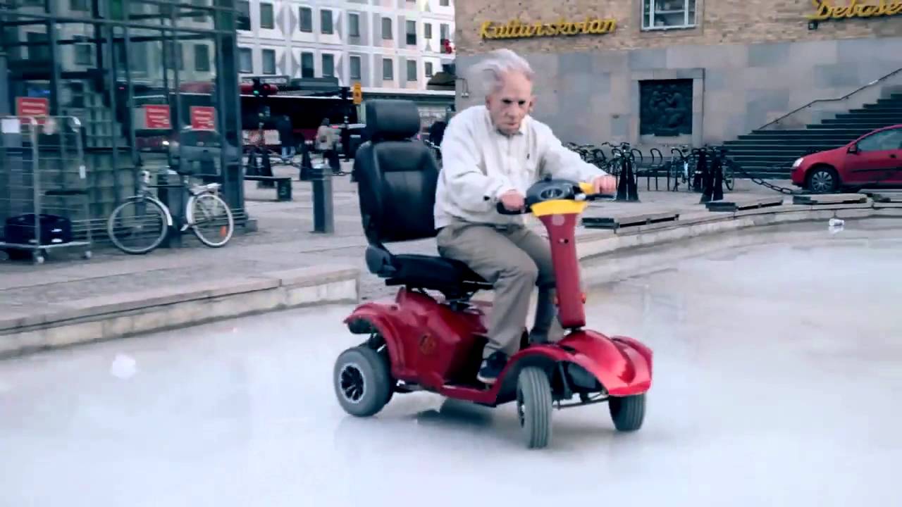 super scootmobiel voor opa - YouTube