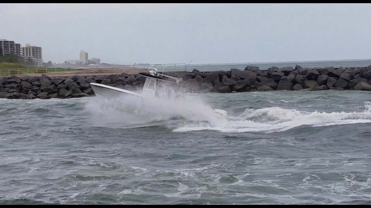 Bluewater 28 "Uptick" Going Through Jupiter Inlet - YouTube