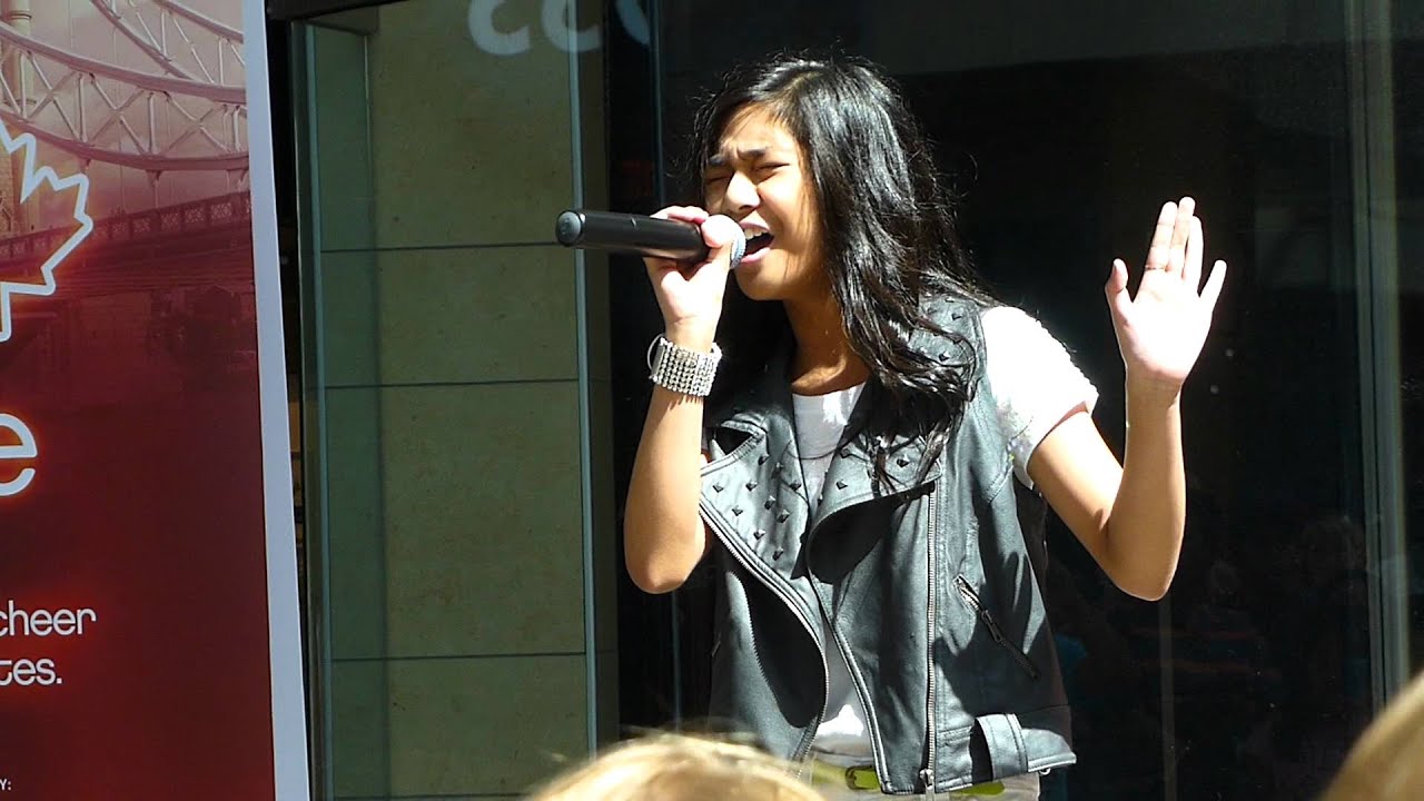 #Winnipeg Superstar Maria Aragon Sings Live at Polo Park July 2012 ...