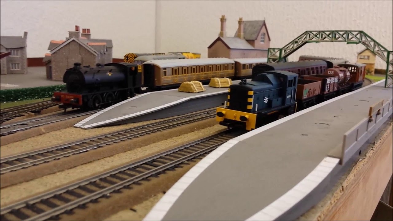 Hornby R3065 BR blue Class 06 0-4-0 diesel shunter No. 06008 H331674 ...