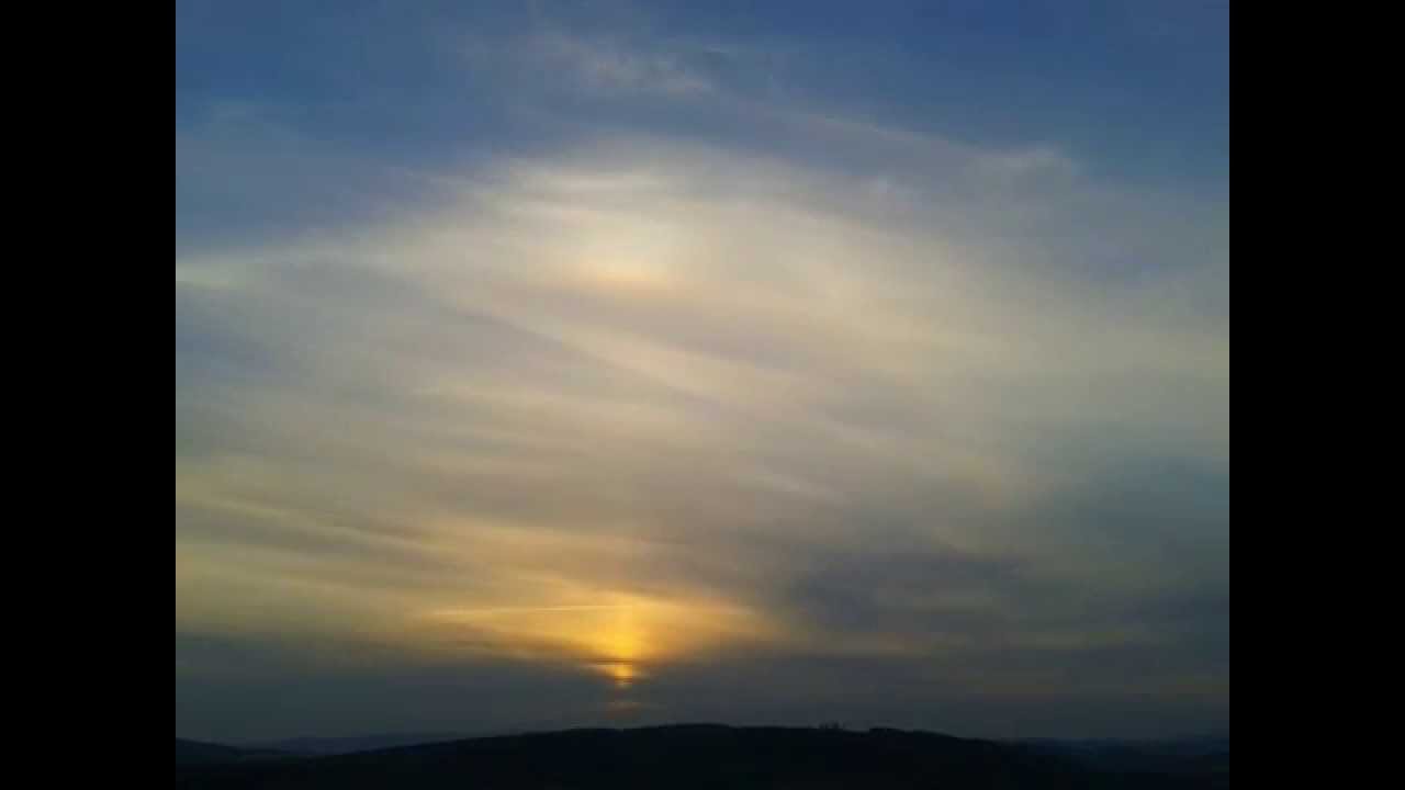 upper tangent arc and sun pillar - YouTube