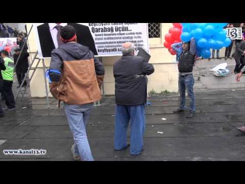 Mitinqdə oynayan kişi Maraqlı