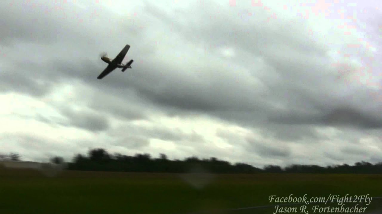 A6M3 Zero chasing P-51D Mustang - YouTube