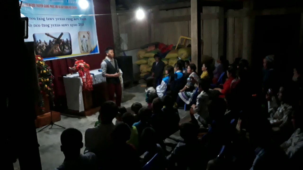 Hu nkauj koob tsheej Yexus raug txom nyem. - YouTube