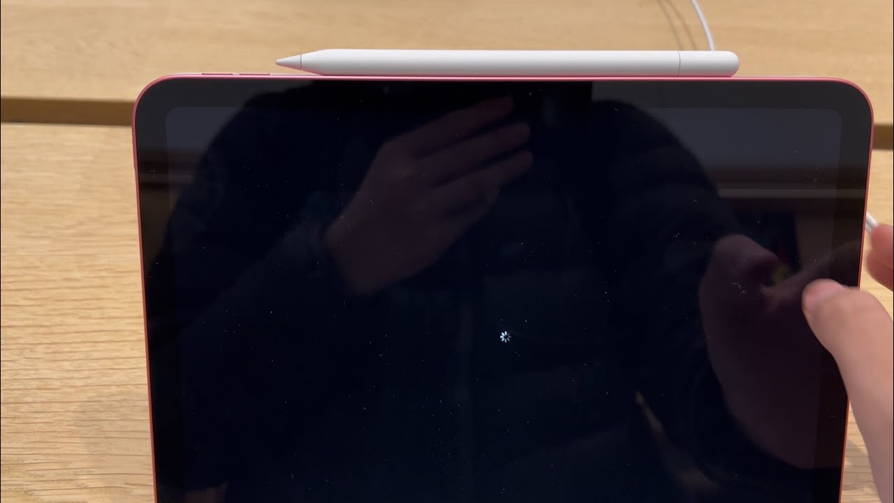 When you make a bug on iPad in Apple Store - YouTube
