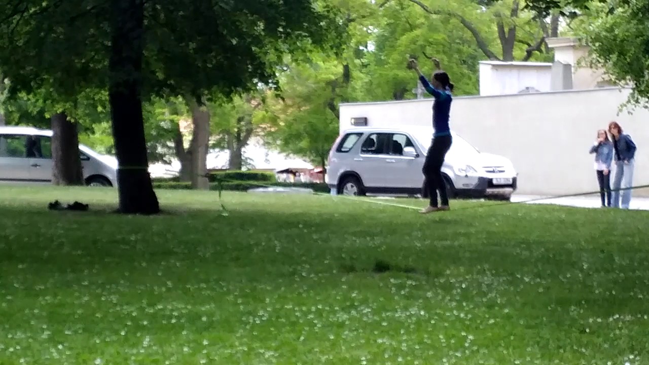 Oasis - Whatever violin & guitar in Prague park - YouTube