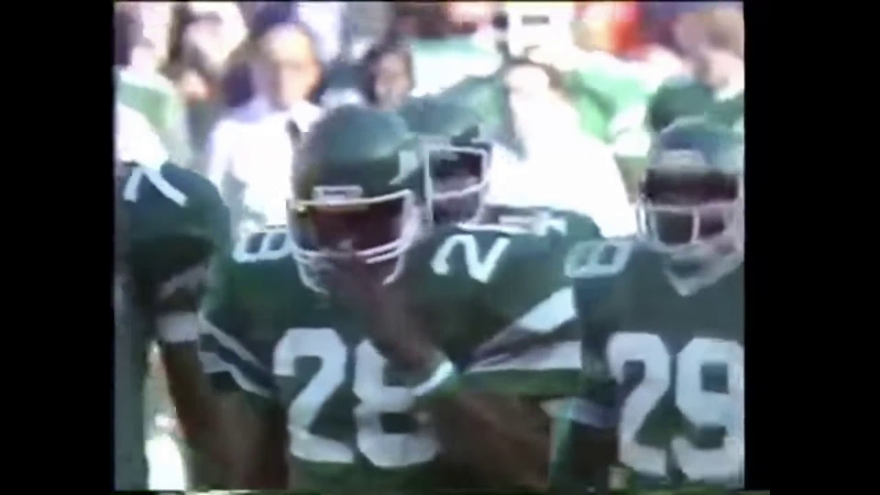 1983 - Darrol Ray Huge Hit on George Farmer - YouTube