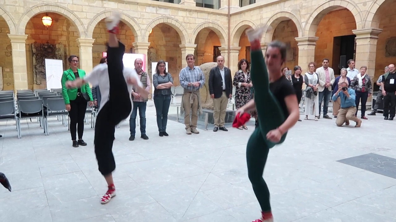 Basque Dance at Basque Museum in Bilbao - YouTube