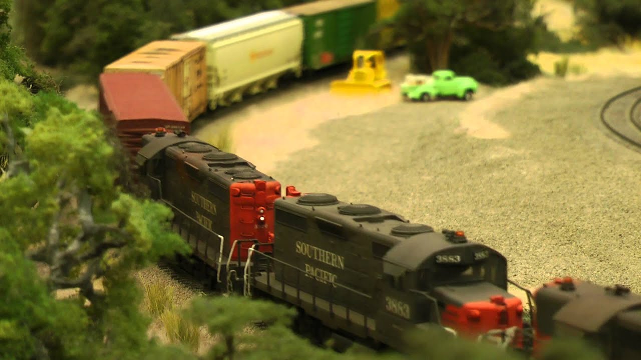 2D-Camera Model Train Test - File #14 - YouTube