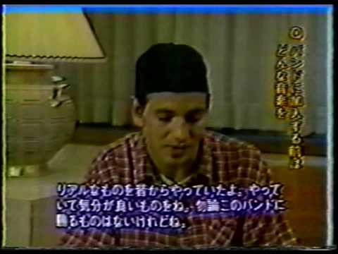 Pearl Jam - Interview Clips (Texas, 1992) - YouTube