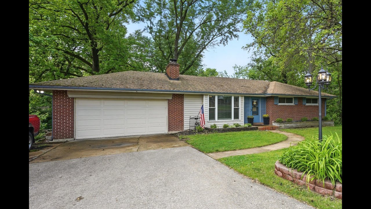 4504 Butler Hill Road Saint Louis, MO | CBGundaker.com - YouTube