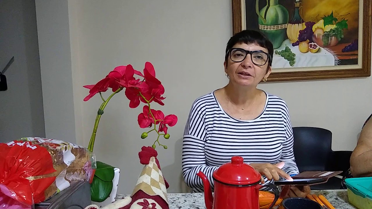 Sexta-feira com poesia- Tempo- Escritora Fátima Alves - YouTube