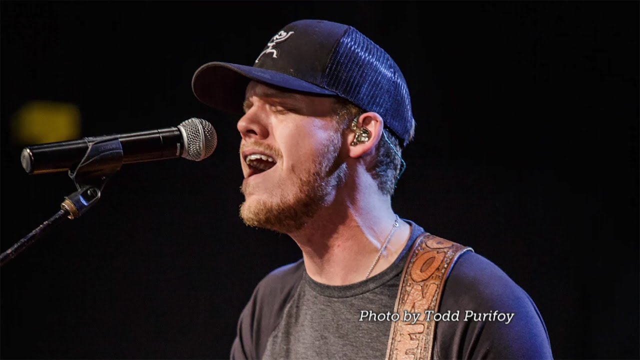 Sam Riggs "Secondhand Smoke" LIVE on The Texas Music Scene - YouTube