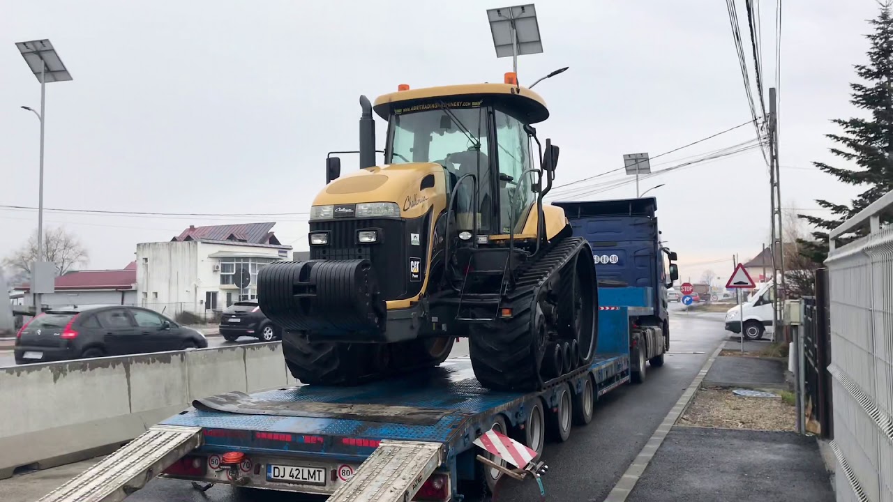 Challenger MT 765B - YouTube