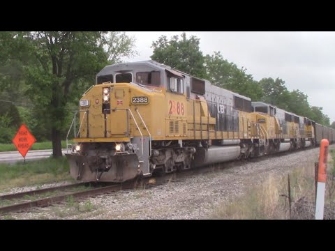 Chasing IORY R601 With 3 LTEX Ex-UP Triclops SD60M's Leading on River Rd in Cincinnati OH - YouTube