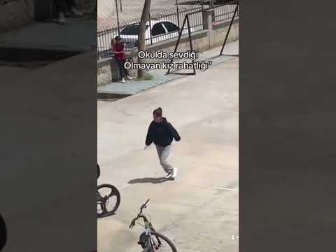 bizzz #automobile #eboçakal #ebo #funny #comedy #humor #makeup #öneçıkar #sevgi #tiktok