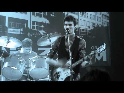 4teens - School Beauty Queen (Charlie Straight)