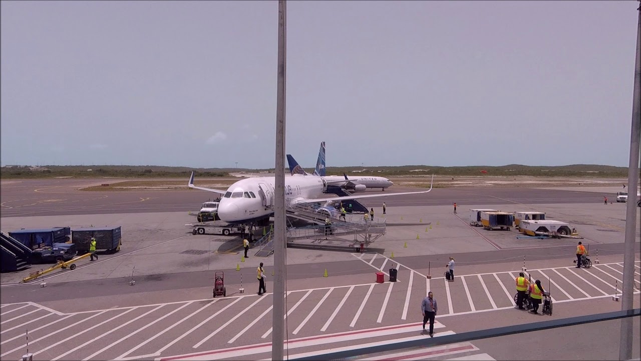 Turks & Caicos Airport Lounge Providenciales - YouTube