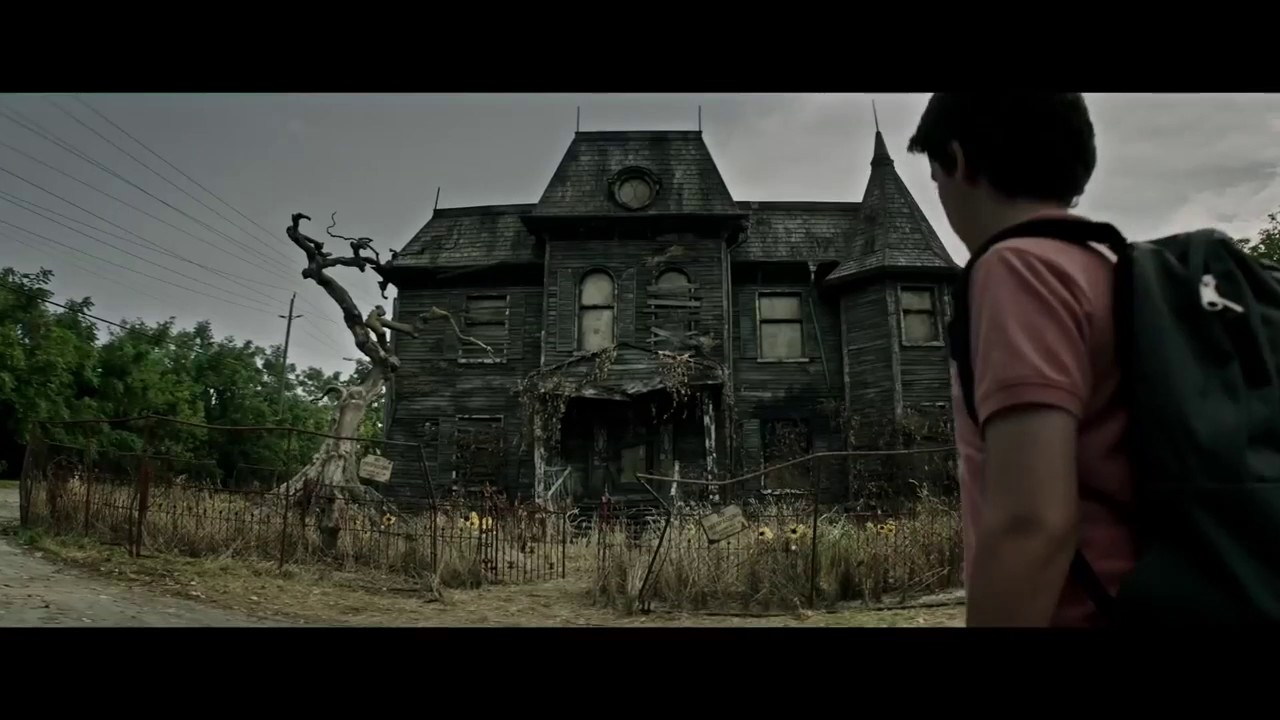 IT Trailer PT - YouTube
