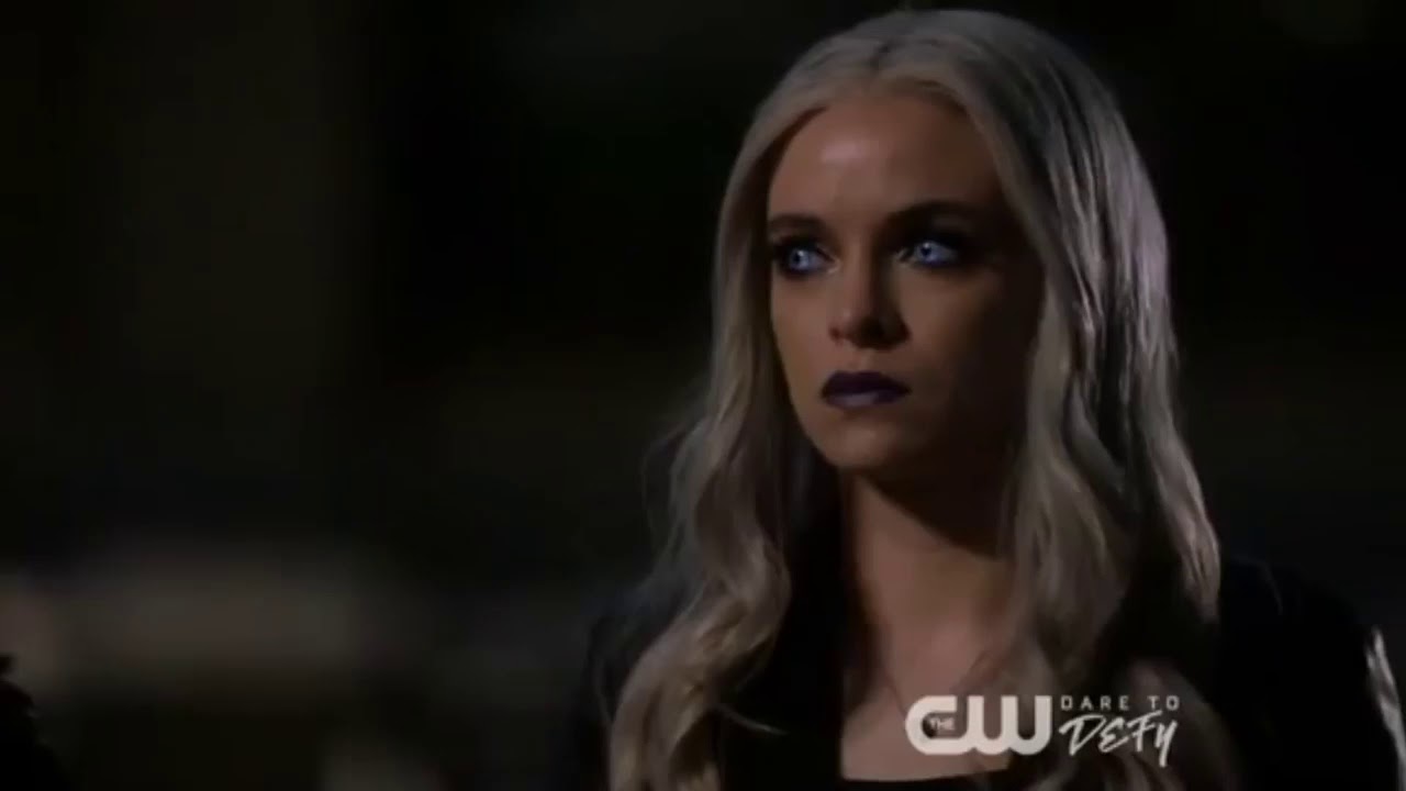 The Flash || Barry and Nora chase Reverse Flash || season 5 - YouTube