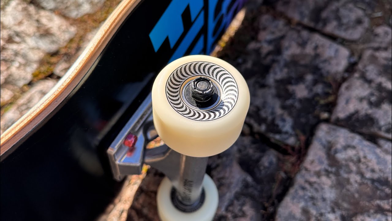 Montamos uma nave! Shape Flip, Lixa Mob, Truck Independent, Spitfire F4 ...