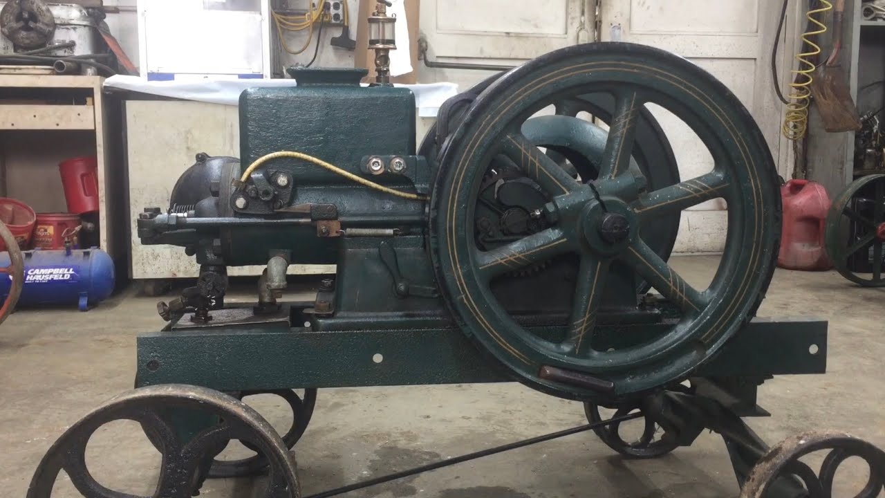 Basic operation and care for a 1-1/2HP Lauson Frost King Jr. - YouTube