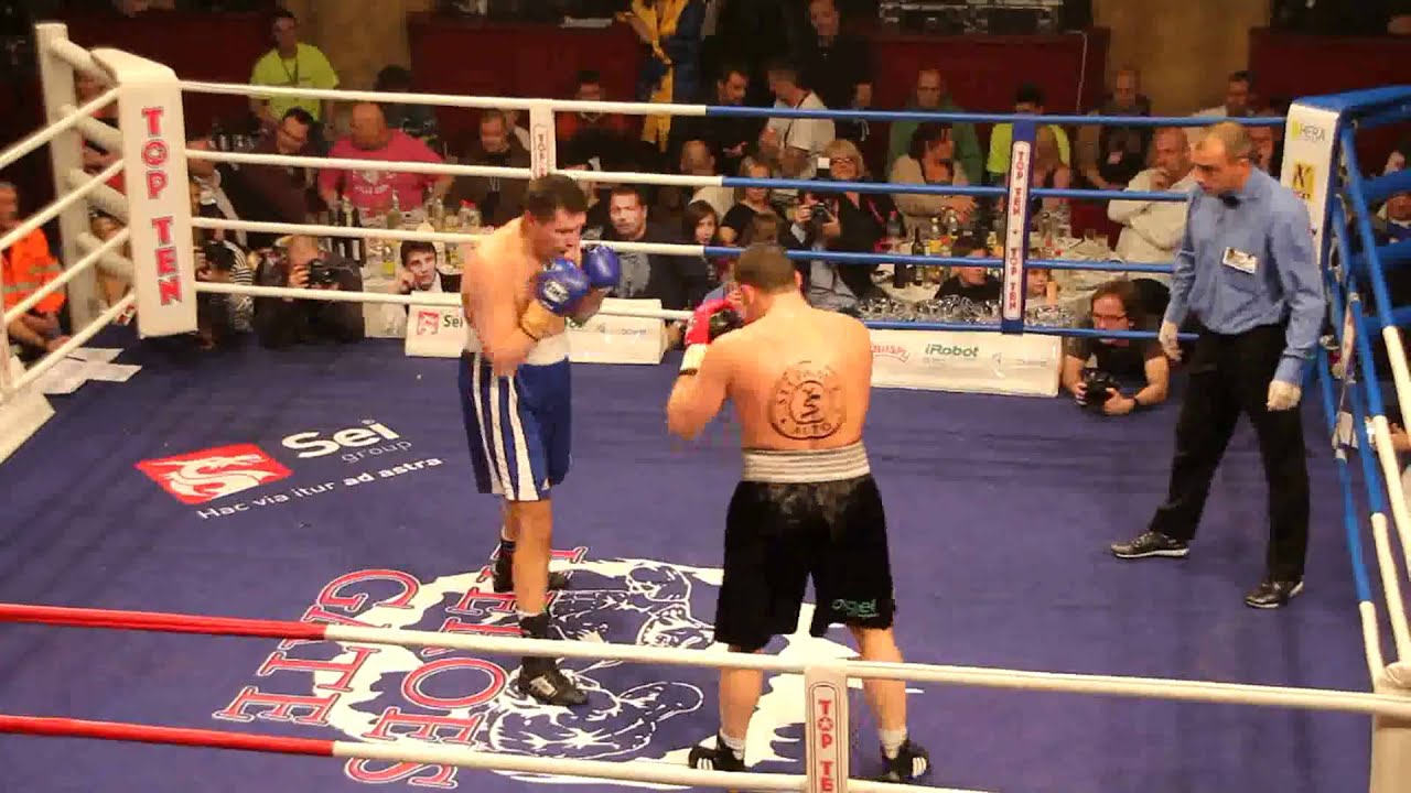 Roman Kracík vs. Zoltán Bérés - YouTube