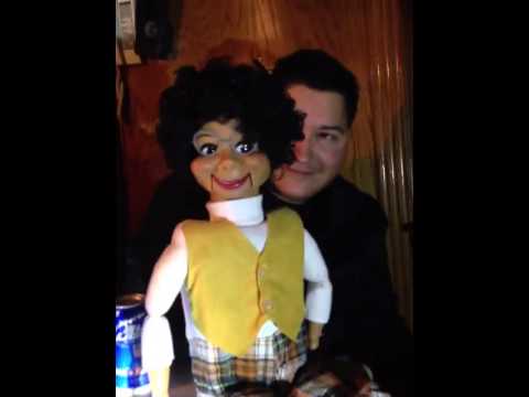 Grupo Vida - Lester and his molester! Backstage/Bus