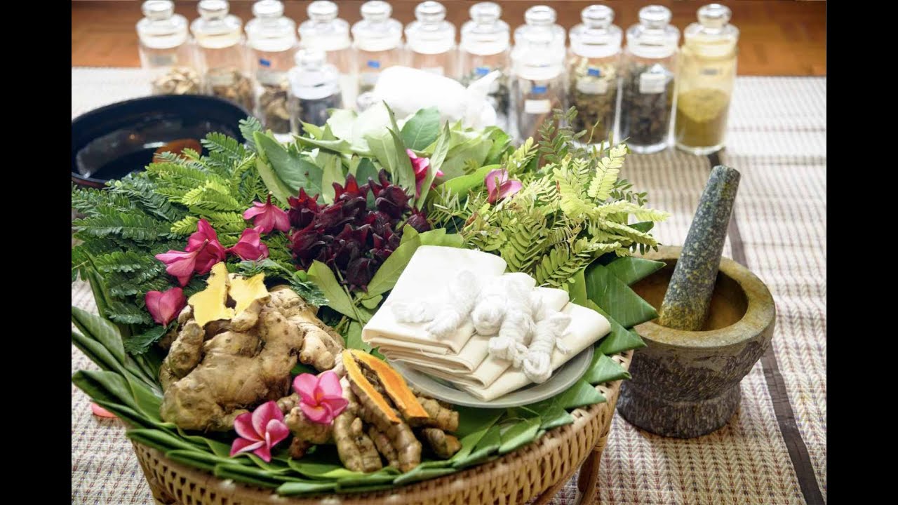 Food as Medicine with Caitlin Flaherty - YouTube