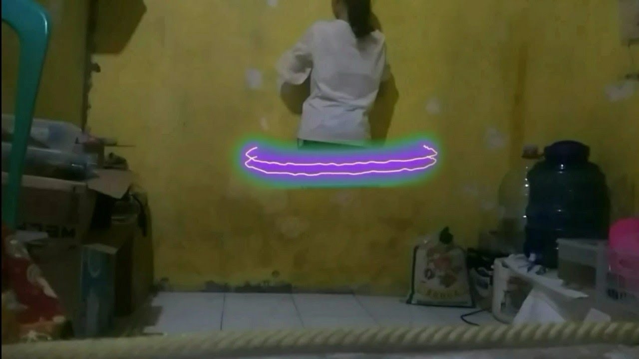 cewe ngilang kine master editing - YouTube