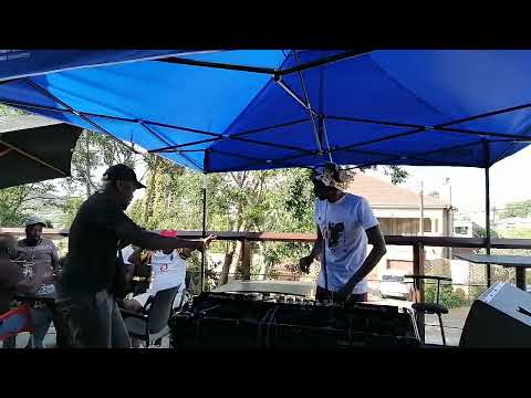 Groovy Tuesdays 9 - Guest Mix By Shux - YouTube