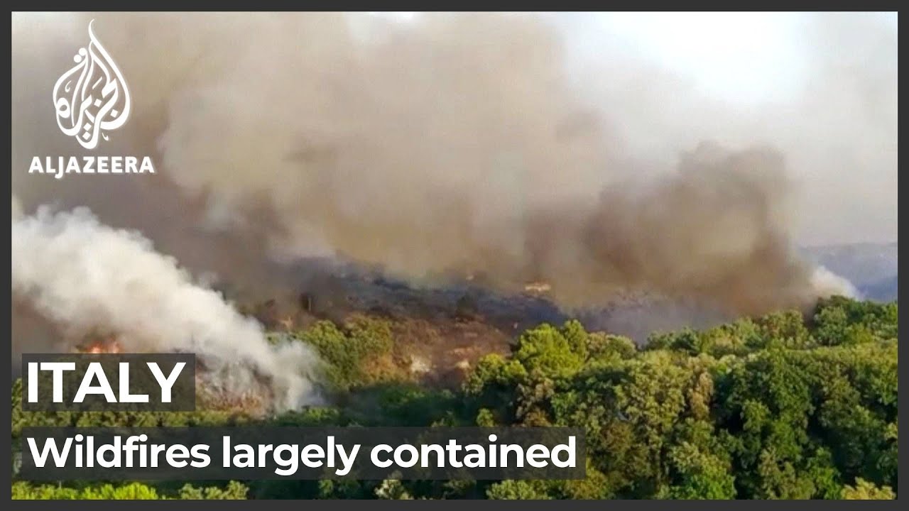 Italy's firefighters battle to tackle wildfires on the Adriatic coast ...