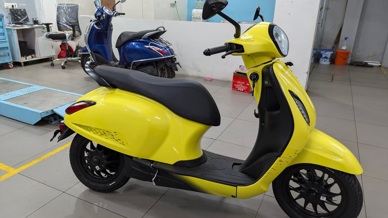 All New 2024 Bajaj Chetak 2901- Lime Yellow - YouTube