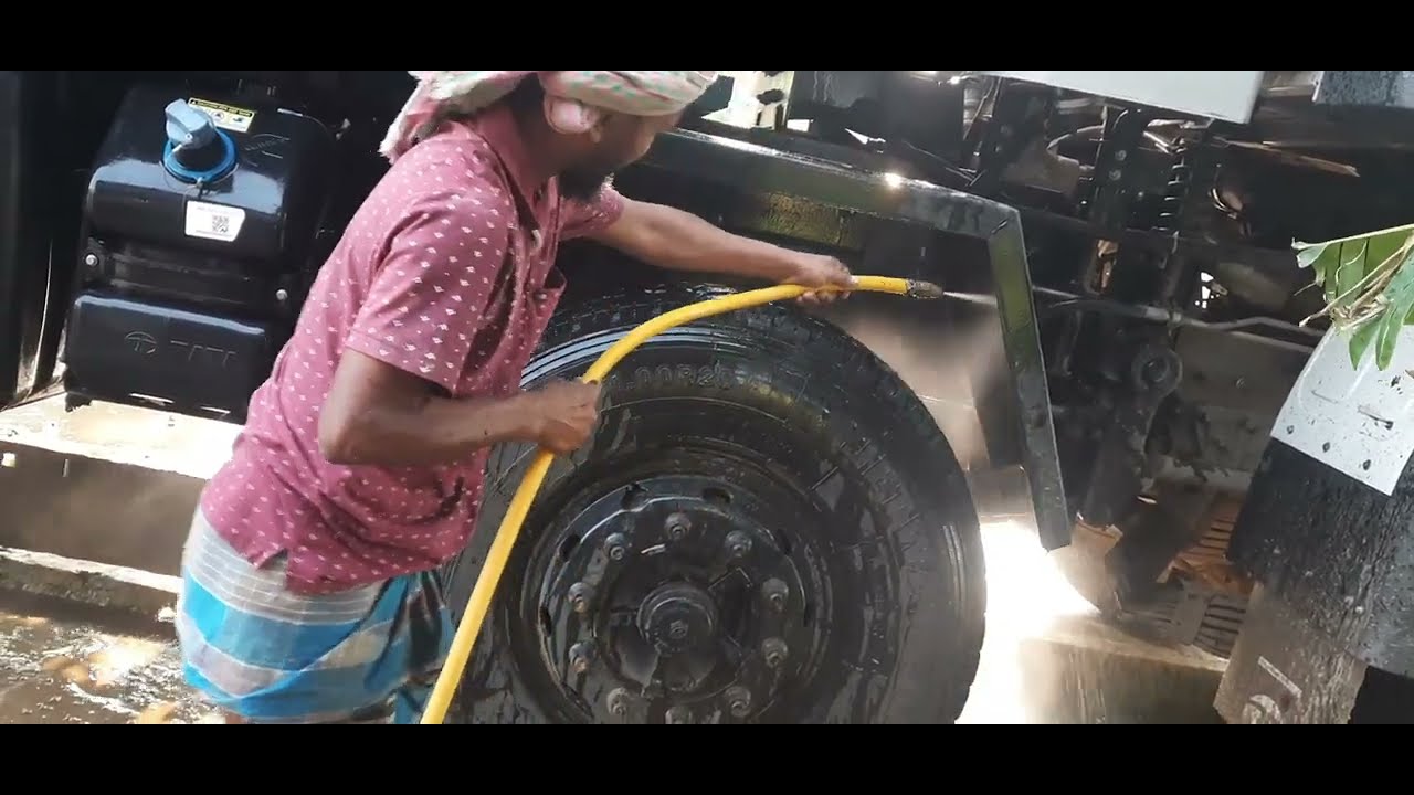 Tata Tipper 16 wheels Washing by High speed water pressure #16chakka # ...