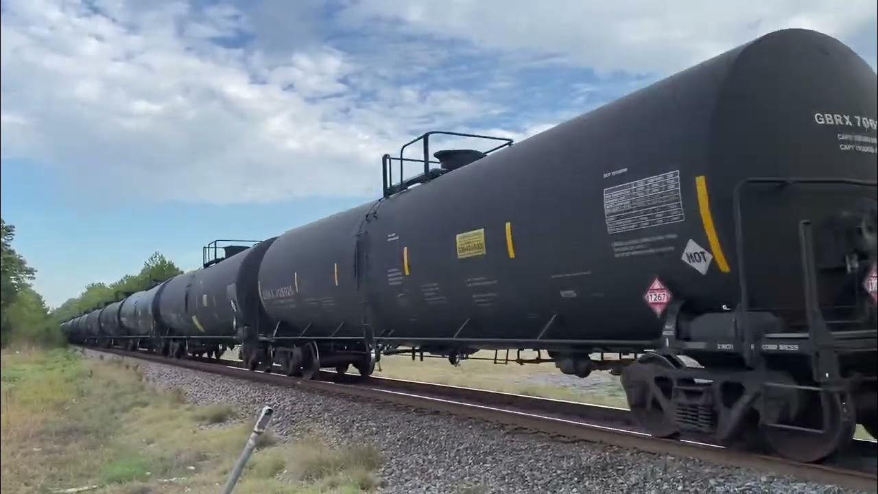 UP 7278 NB Leads Oil DPU New Paint Scheme Magnolia,Tx - YouTube