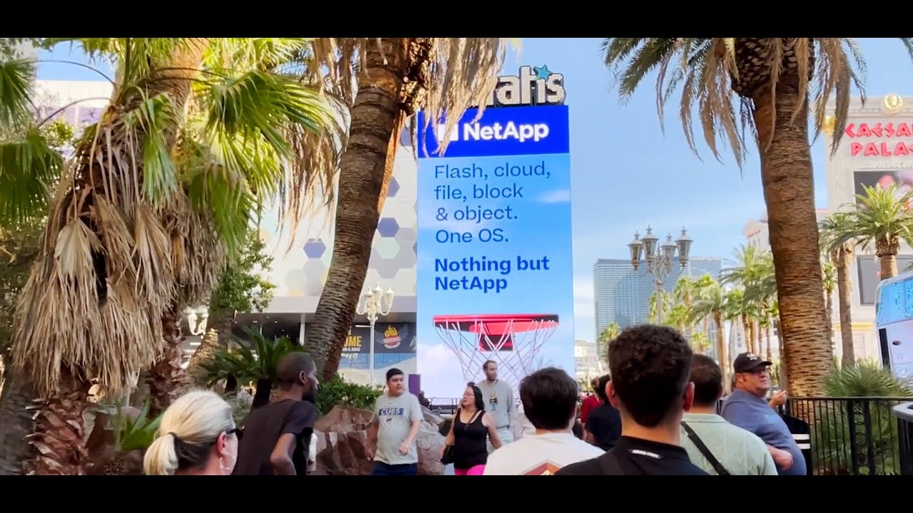 SpotlightOutdoor NetApp DOOH Digital Marquee Billboard - YouTube