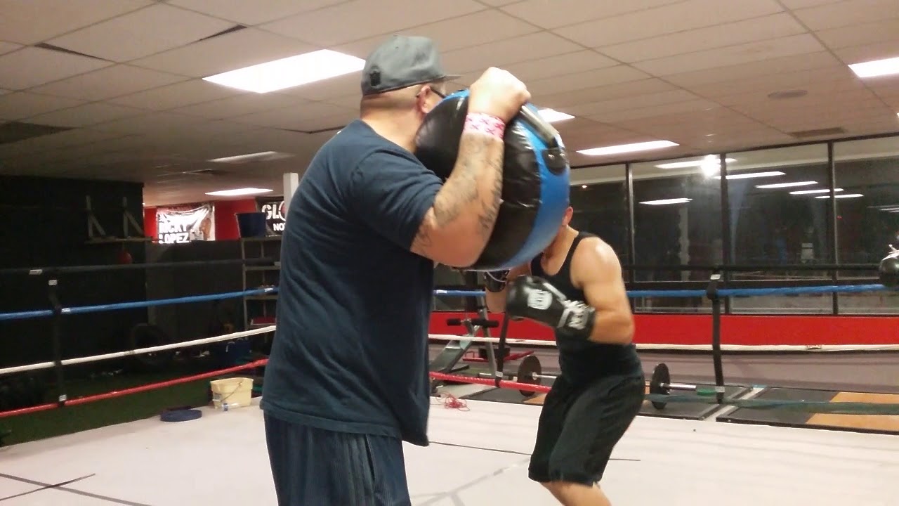 Training a self defense gym - YouTube